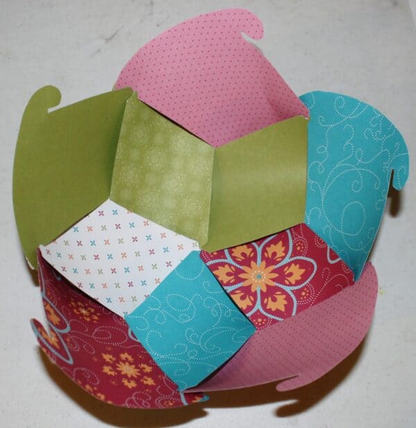 How to Make a Paper Sphere - The Crafty Blog Stalker