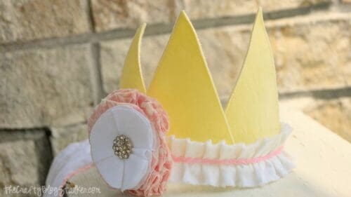 Make a Fabric Crown with This Simple Sewing Tutorial