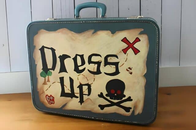 16 Upcycle Vintage Suitcase Ideas - The Crafty Blog Stalker