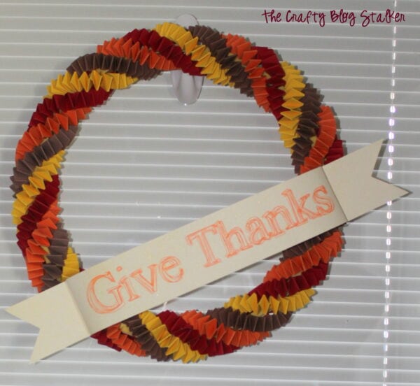 How to Make a Paper Chain Fall Wreath - The Crafty Blog Stalker