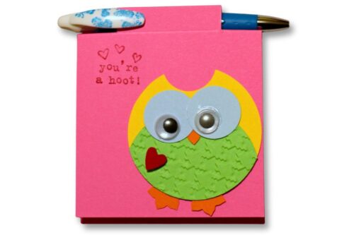 Post-It Note Holder for a Handmade Gift - The Crafty Blog Stalker