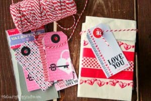 How to Make a Quick DIY Valentine's Day Candy Treat Bag