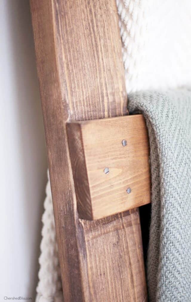DIY Blanket Ladder Free Plans - The Crafty Blog Stalker