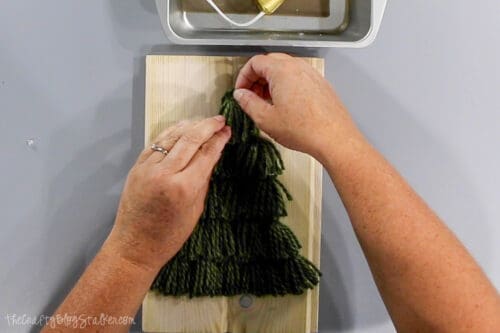 How to Make a Yarn Tassel Tree - The Crafty Blog Stalker
