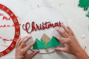 Laser Cut Ornament Advent Calendar Tutorial - The Crafty Blog Stalker