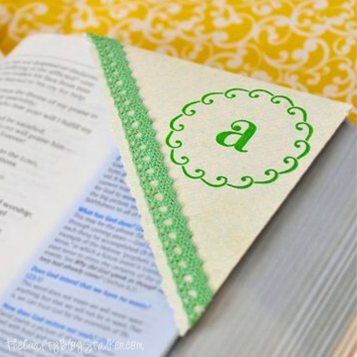 DIY Corner Bookmarks with Personalized Stamps - The Crafty Blog Stalker